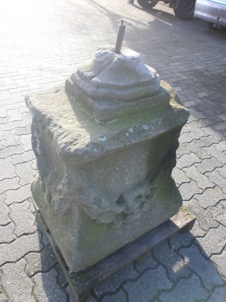 Postament aus Sandstein historisch – Heidesandstein